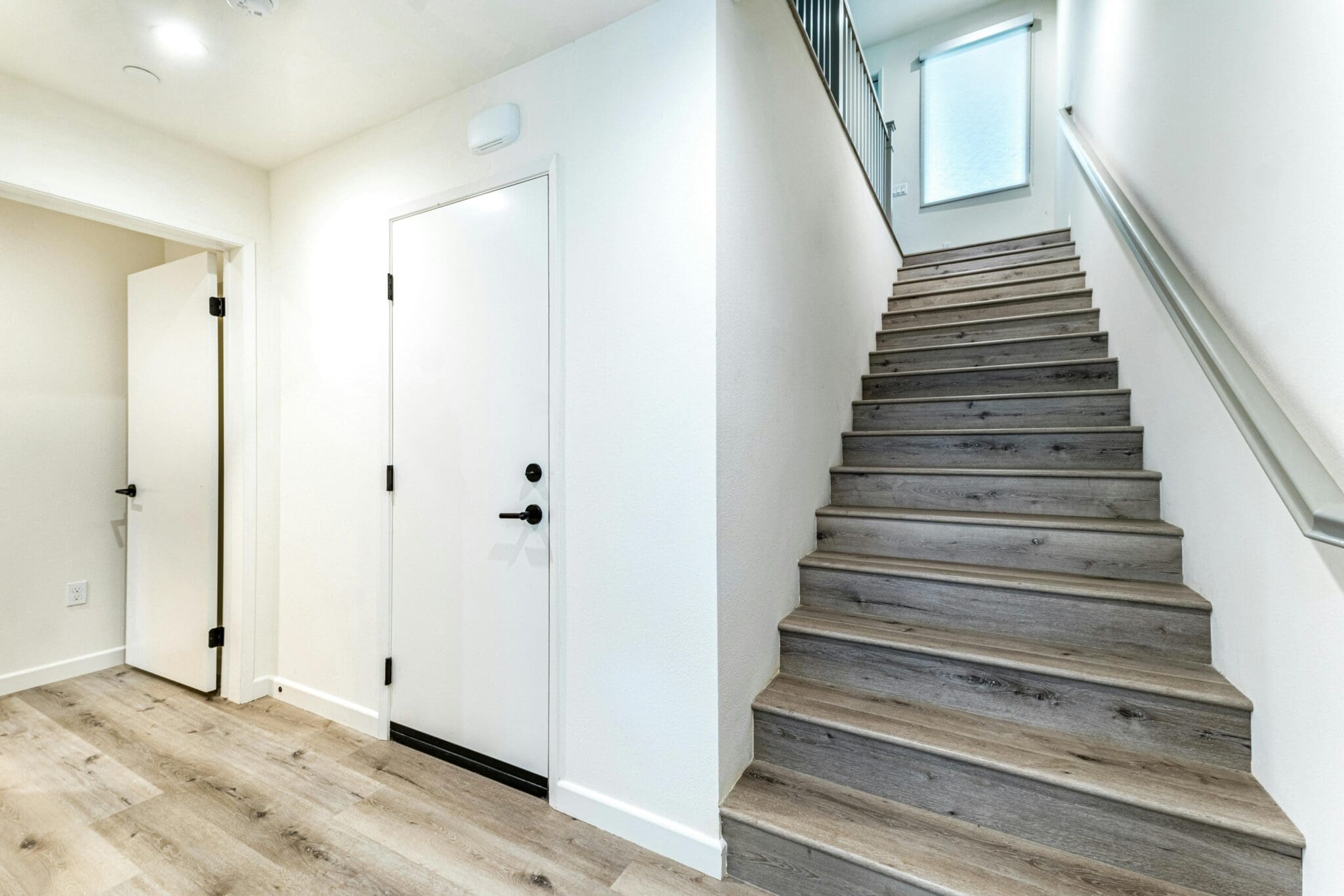 Signs A Floor Will Collapse - Can Sagging Floors Collapse? Scared My House Will Collapse